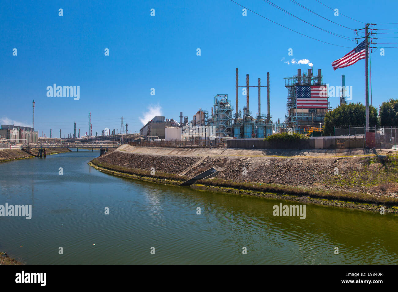 Oil refineries in Carson, Los Angeles County, USA Stock Photo - Alamy