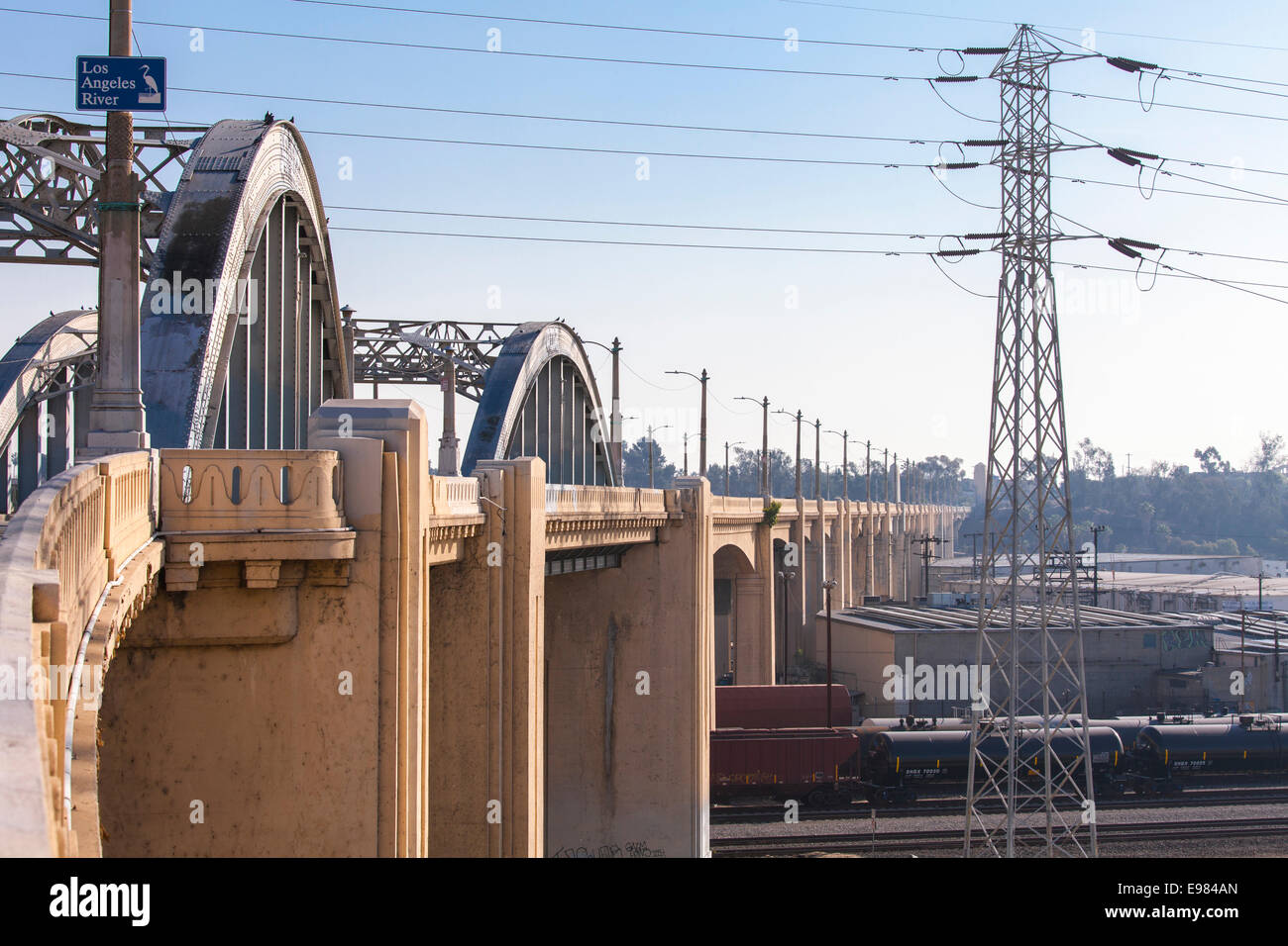 6th Street Bridge (Viaduct) over the Los Angeles River in downtown Los ...