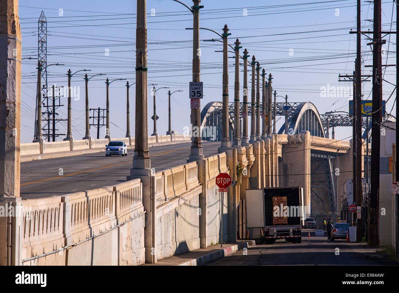 6th Street Bridge (Viaduct) over the Los Angeles River in downtown Los ...