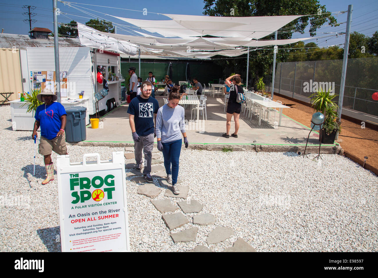 Refreshment stand hi-res stock photography and images - Alamy
