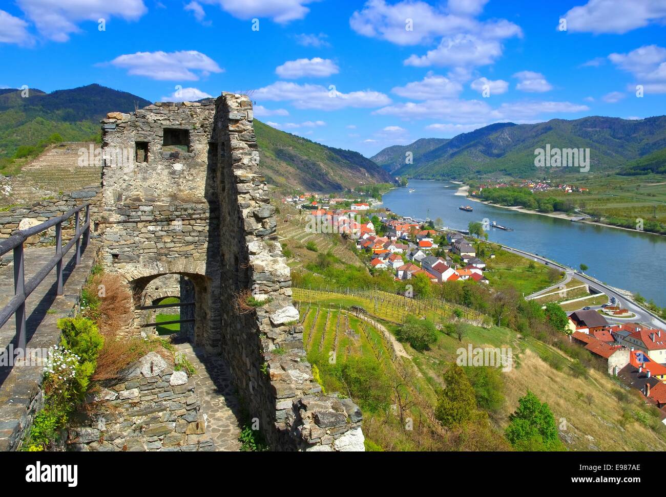 Spitz Ruine Hinterhaus - Spitz castle ruin Hinterhaus 07 Stock Photo ...