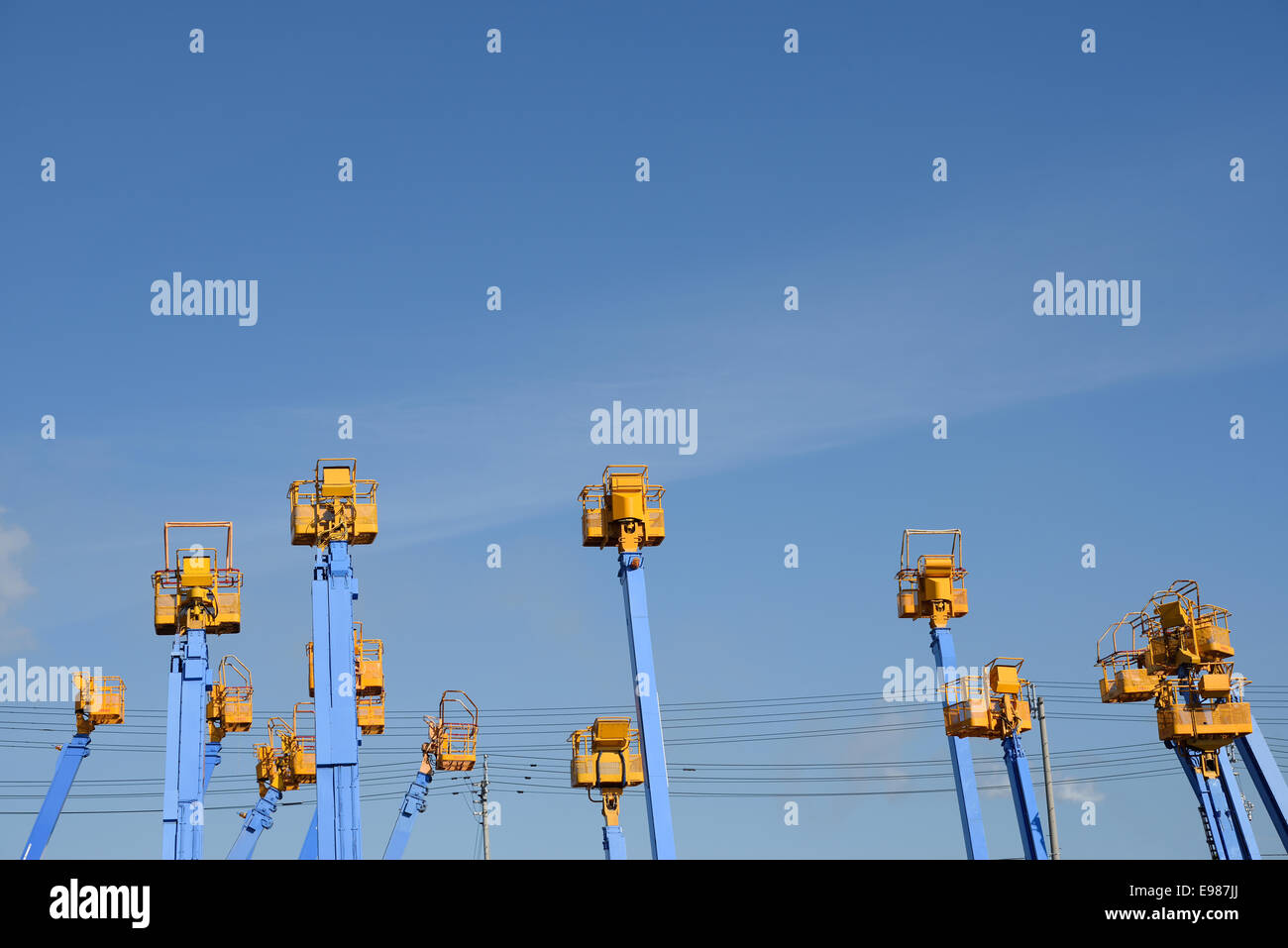 Use cherry picker hi-res stock photography and images - Alamy