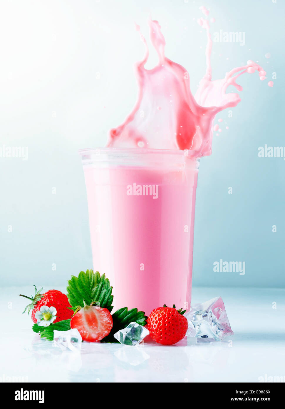 Smoothie splash hi-res stock photography and images - Alamy