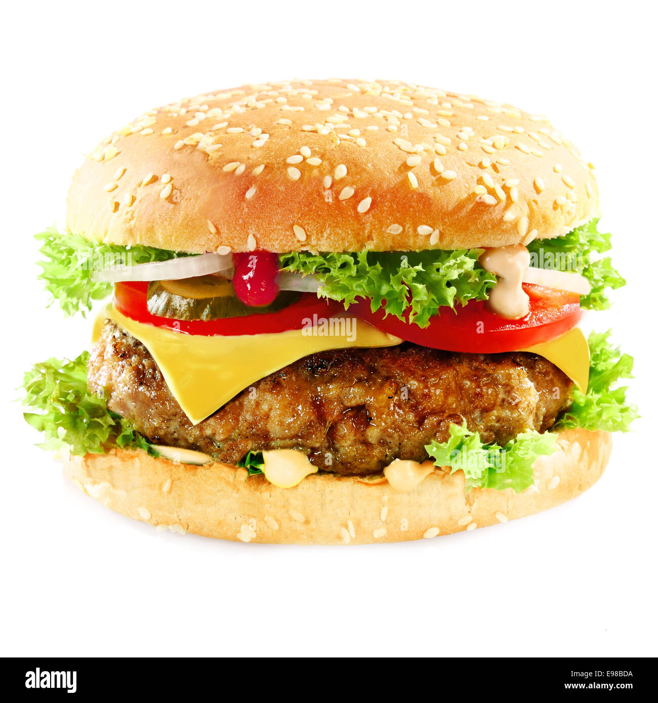 Cheeseburger lettuce beef patty tomato slice cheese roll hi-res stock ...