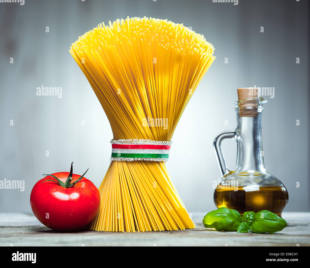 Flag of italy spaghetti hi-res stock photography and images - Alamy