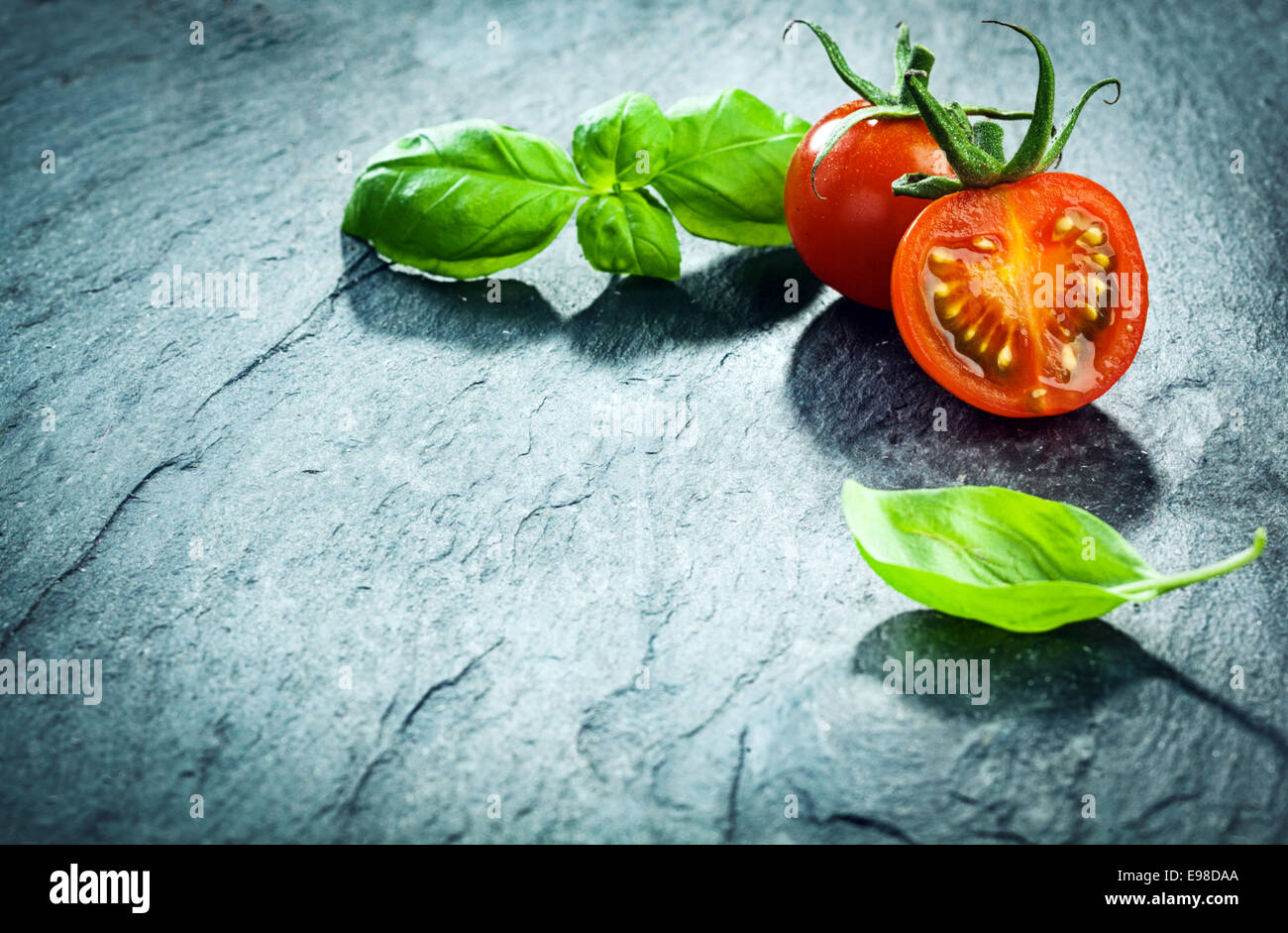 Tomato border hi-res stock photography and images - Alamy