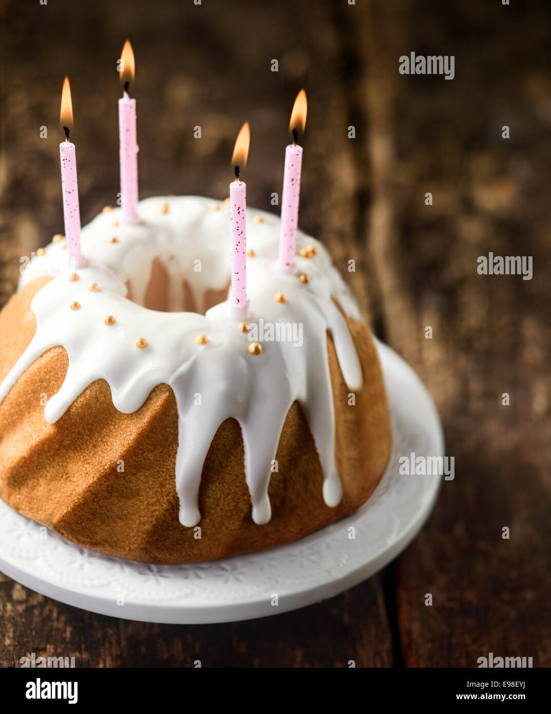 Party ring hi-res stock photography and images - Alamy