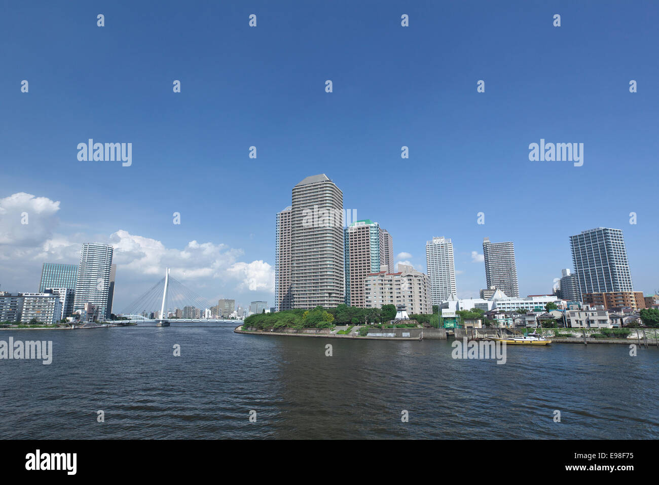 Parkside bridge hi-res stock photography and images - Alamy