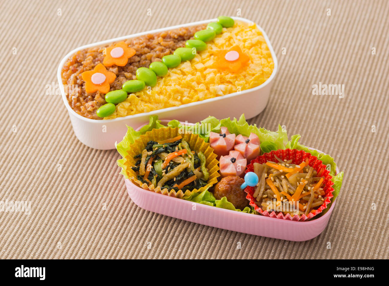 Japanese style bento lunch box Stock Photo - Alamy