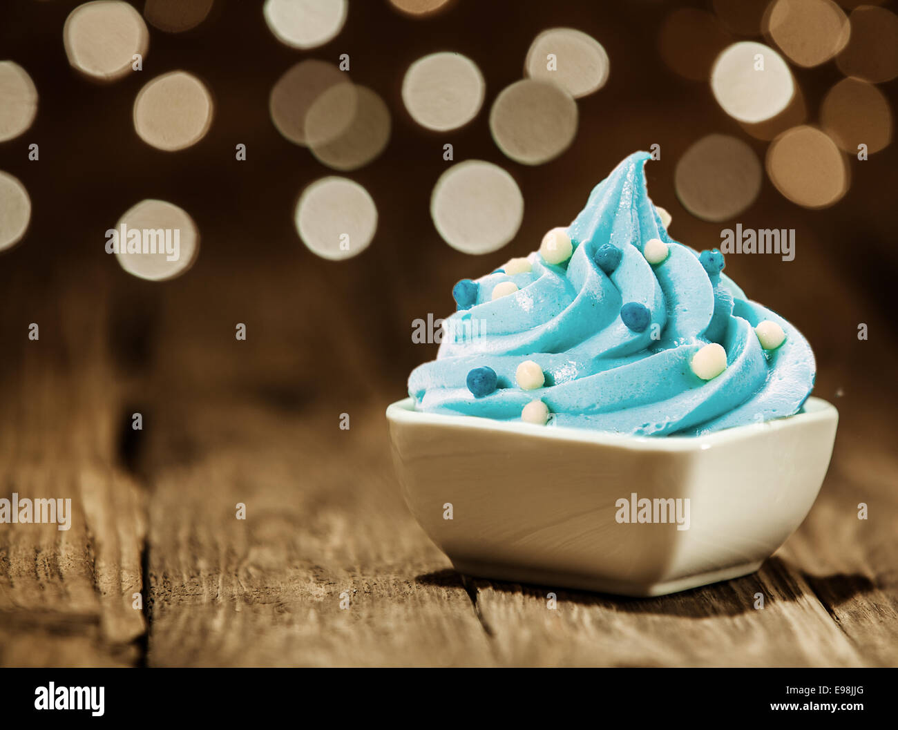 Ice cream toppings hi-res stock photography and images - Alamy