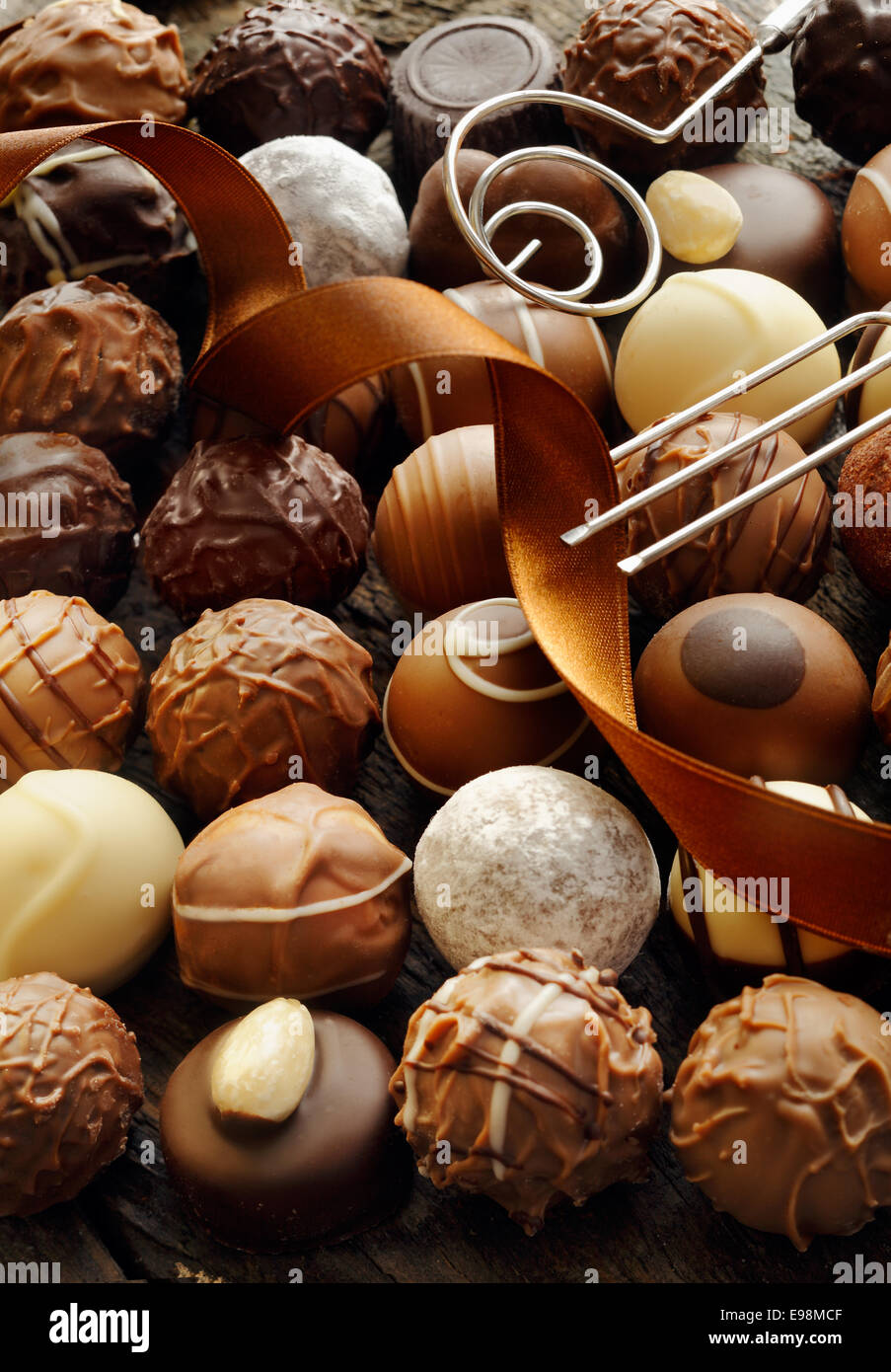 Luxury chocolates hi-res stock photography and images - Alamy