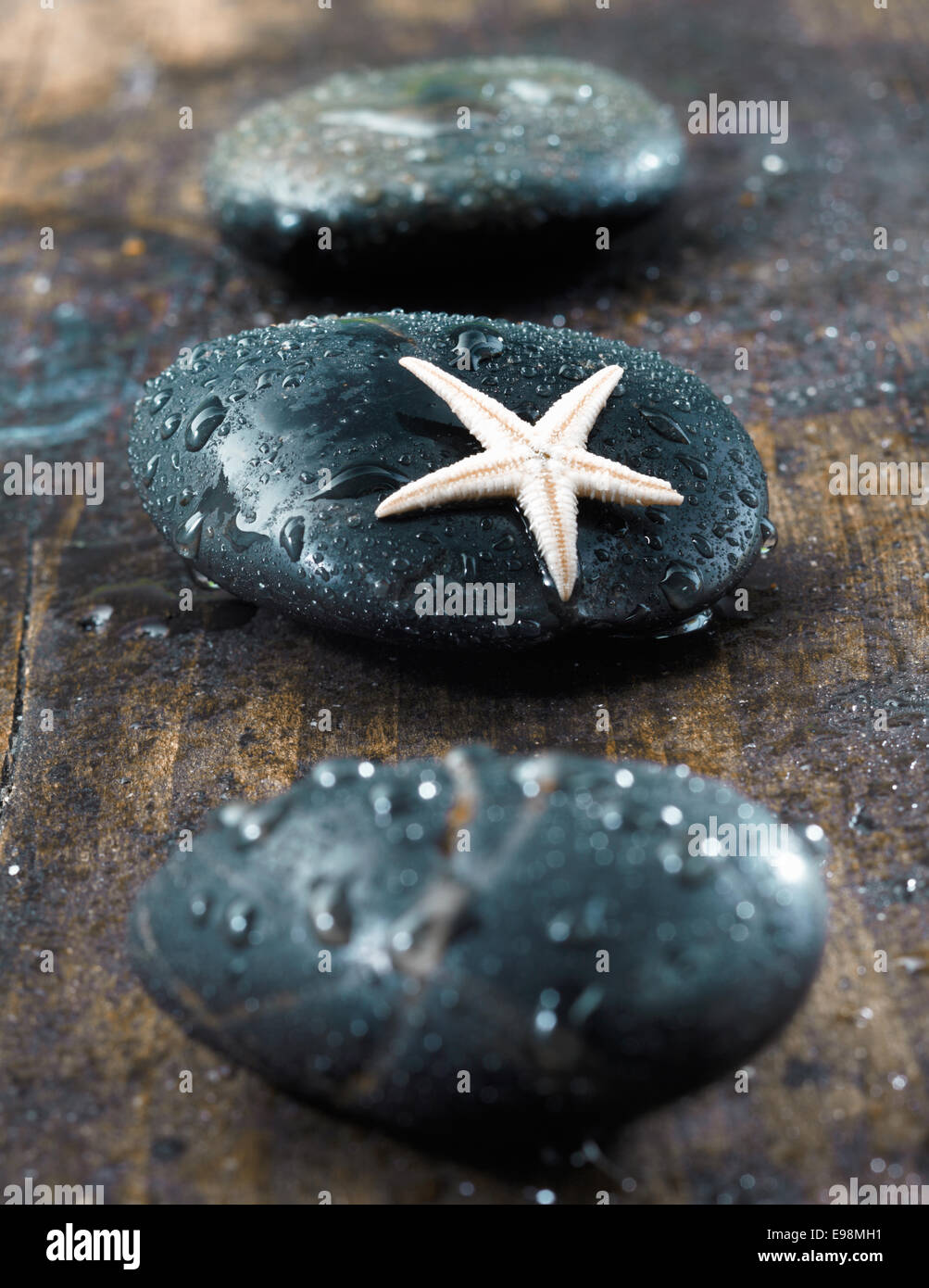 Line and water droplets hi-res stock photography and images - Alamy