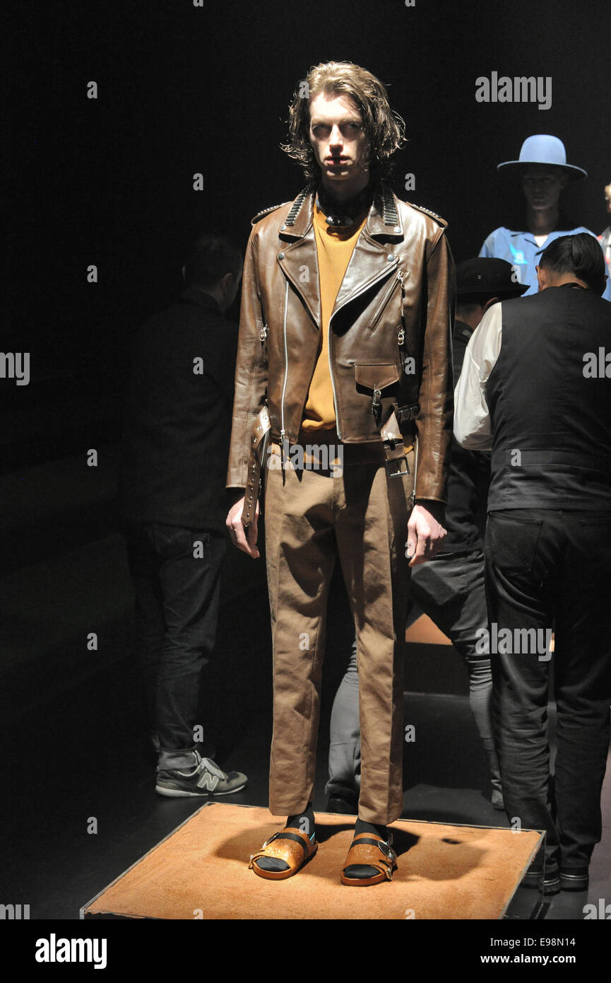 Spring/Summer 2015 Collection of Japanese fashion brand TOGA VIRILIS on ...