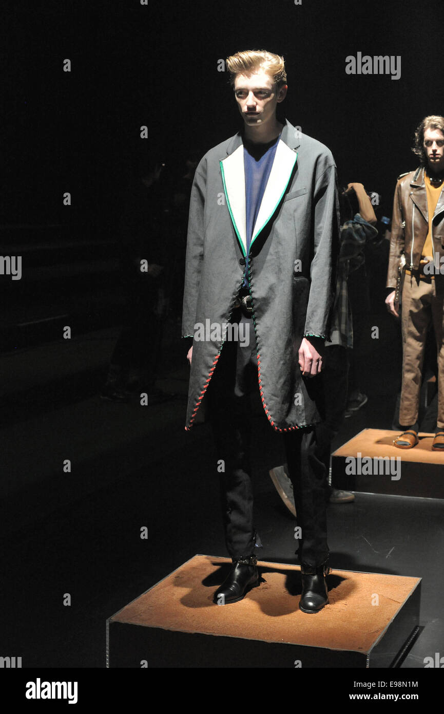 Spring/Summer 2015 Collection of Japanese fashion brand TOGA VIRILIS on ...