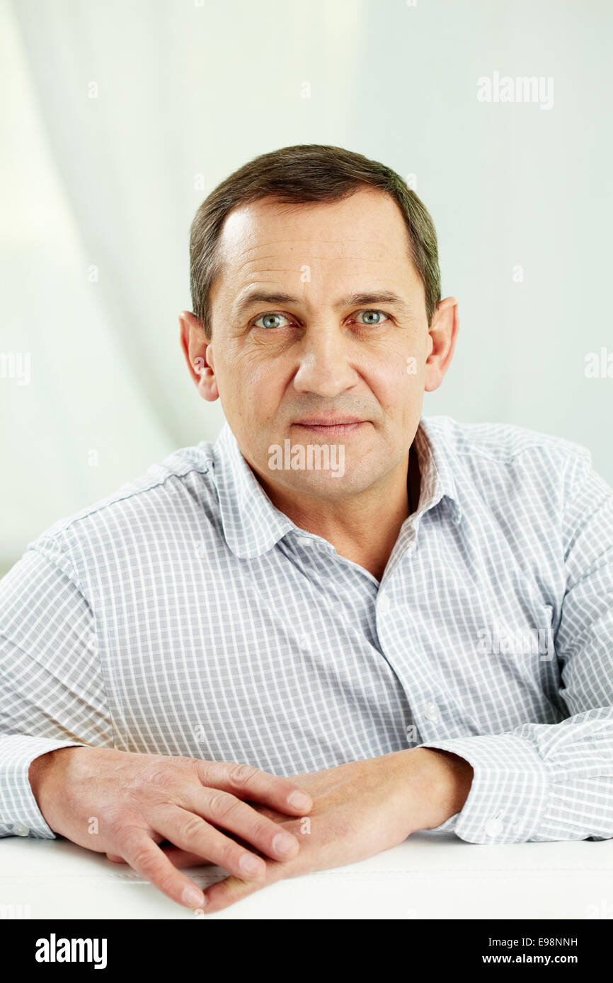 Portrait calm older man hi-res stock photography and images - Alamy