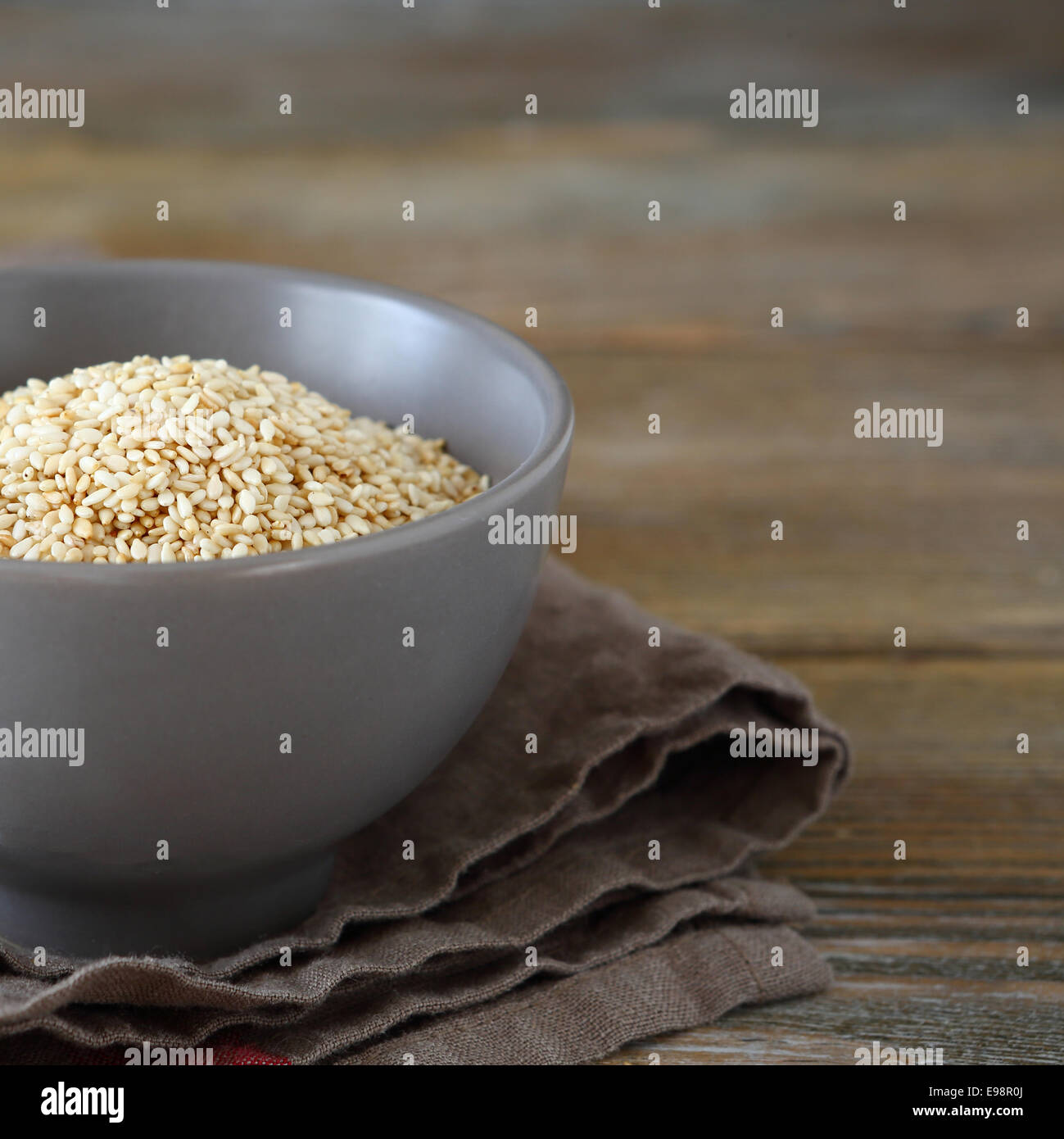 Roasted sesame seed hi-res stock photography and images - Alamy