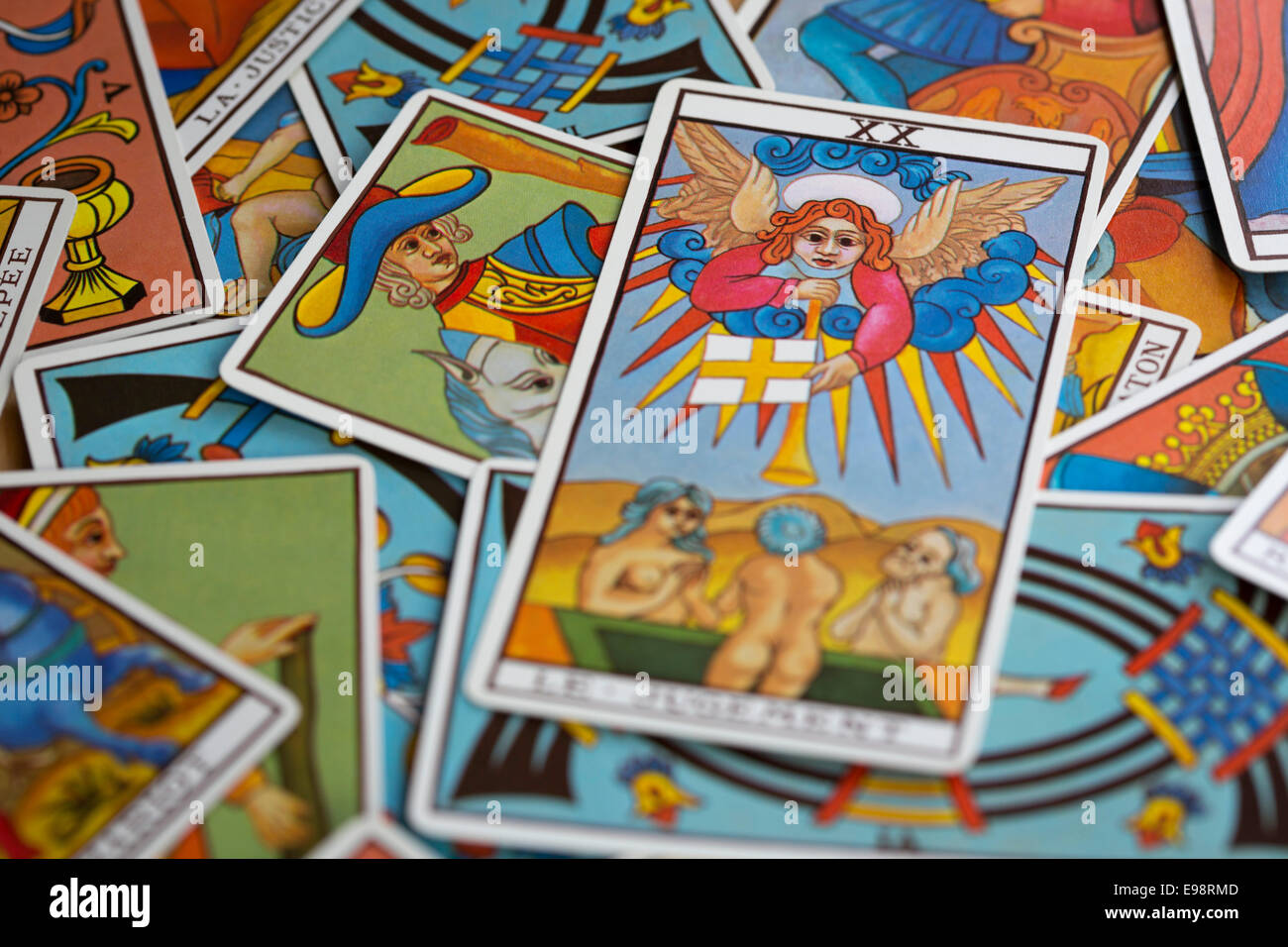 tarot cards spread out on table Stock Photo - Alamy