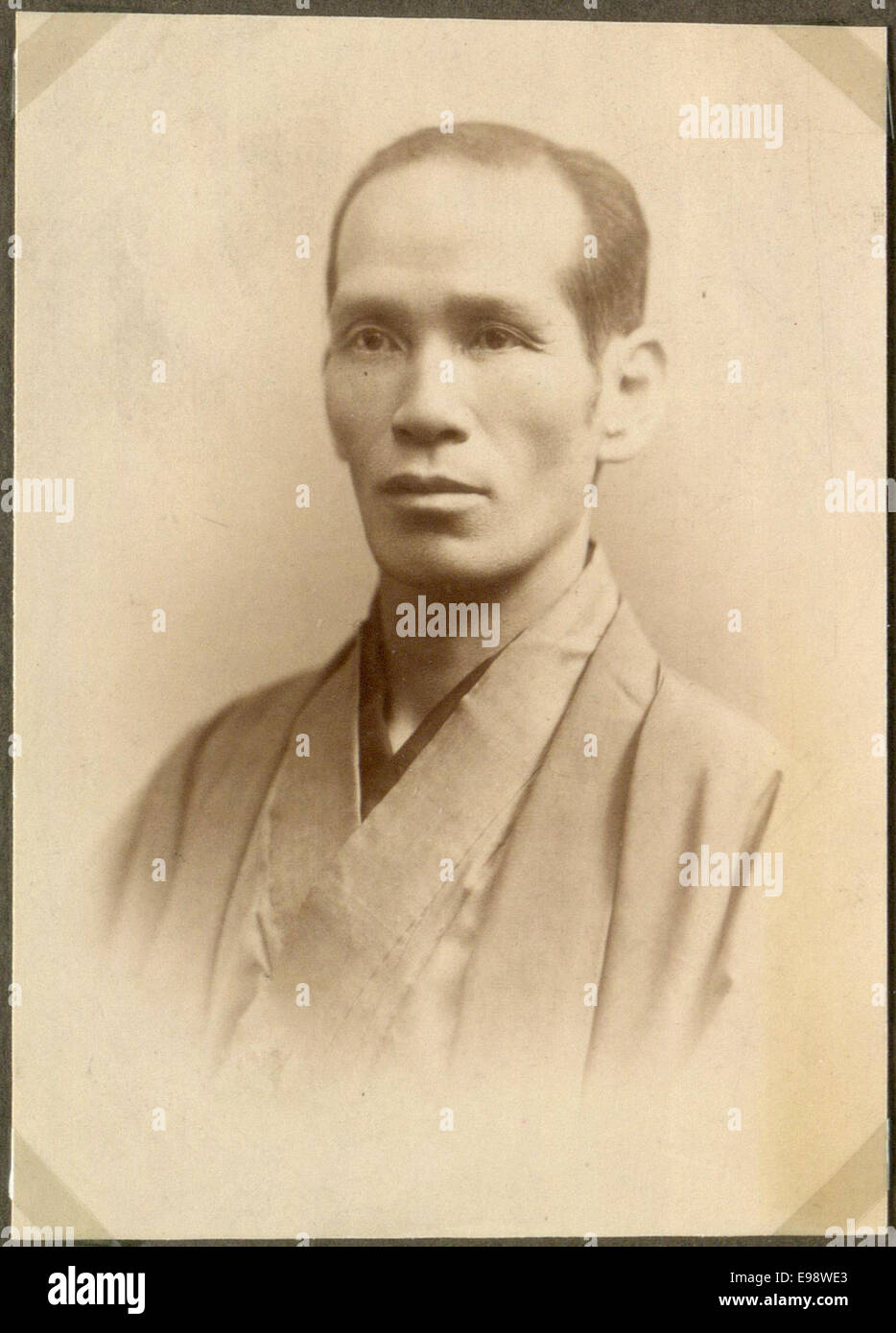 Old photo of a japanese man hi-res stock photography and images - Alamy