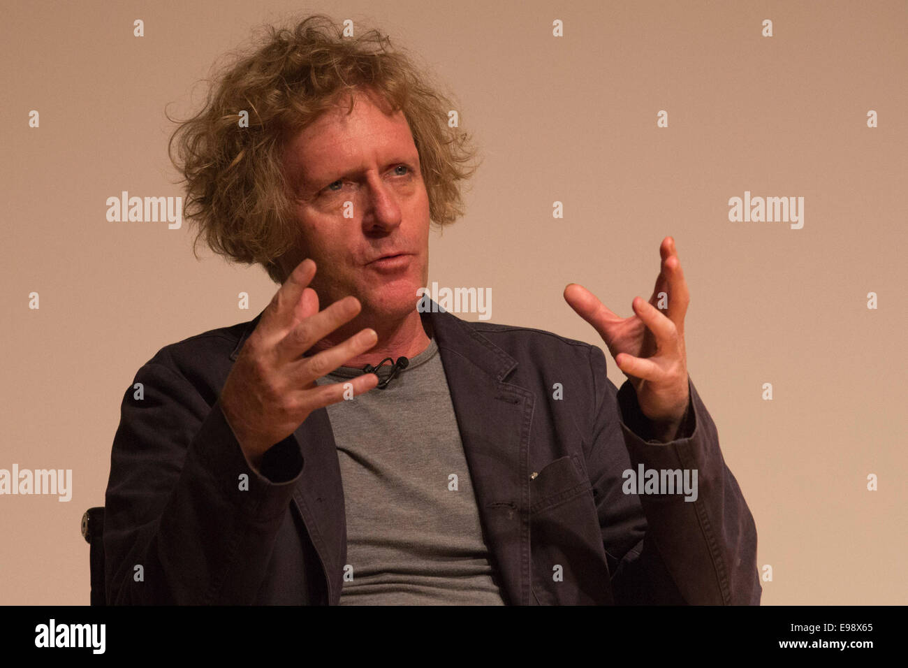 Grayson Perry Portrait High Resolution Stock Photography and Images - Alamy