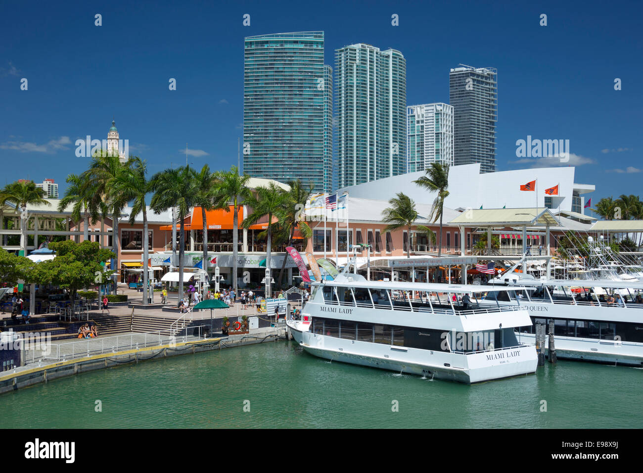 TOUR BOAT QUAY BAYSIDE MARINA MIAMI FLORIDA USA Stock Photo - Alamy