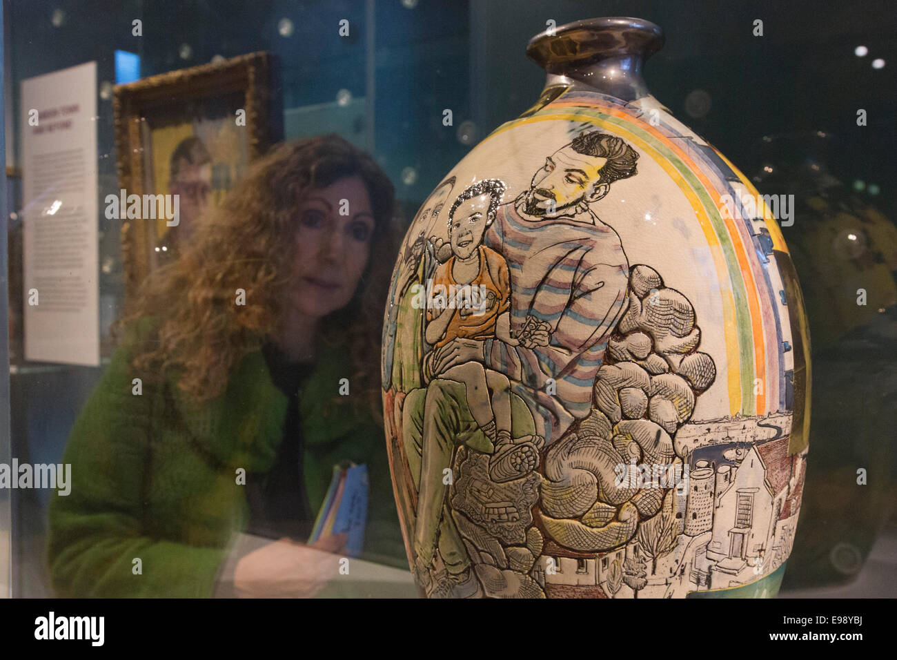 Grayson perry hi-res stock photography and images - Alamy