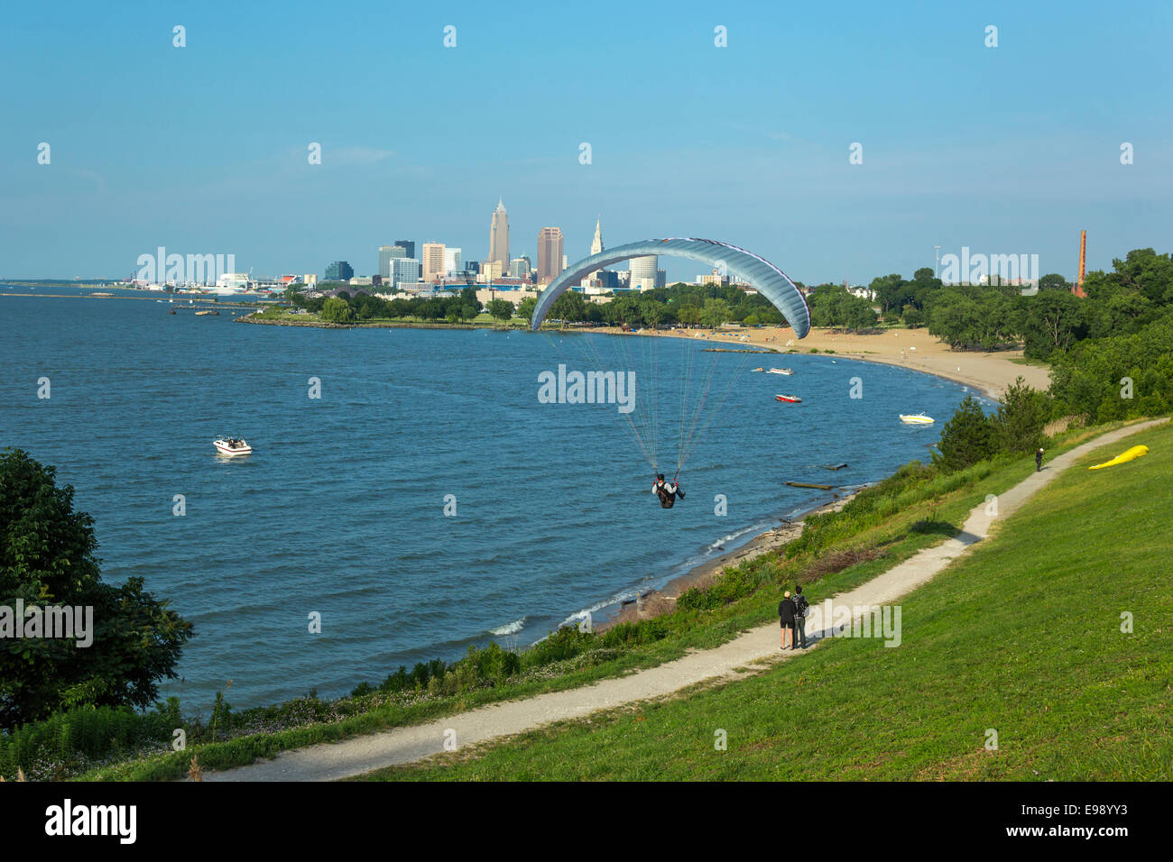 PARAGLIDER DOWNTOWN SKYLINE EDGEWATER PARK CLEVELAND LAKE ERIE CUYAHOGA ...