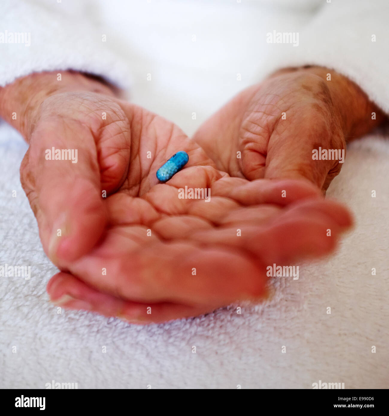 Propranolol hi-res stock photography and images - Alamy