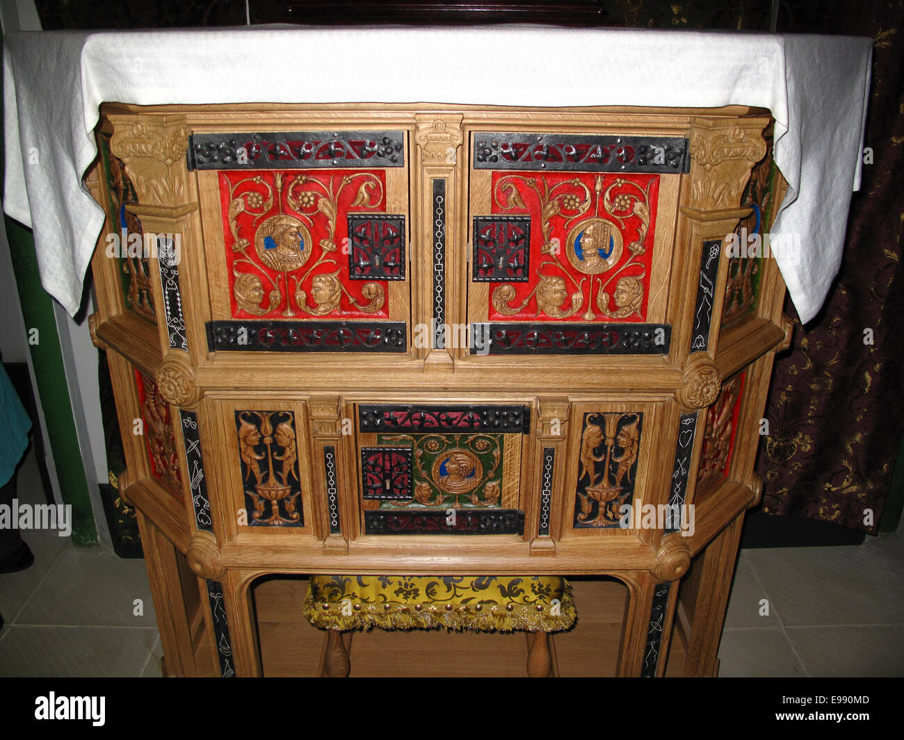 Queens bedchamber hi-res stock photography and images - Alamy