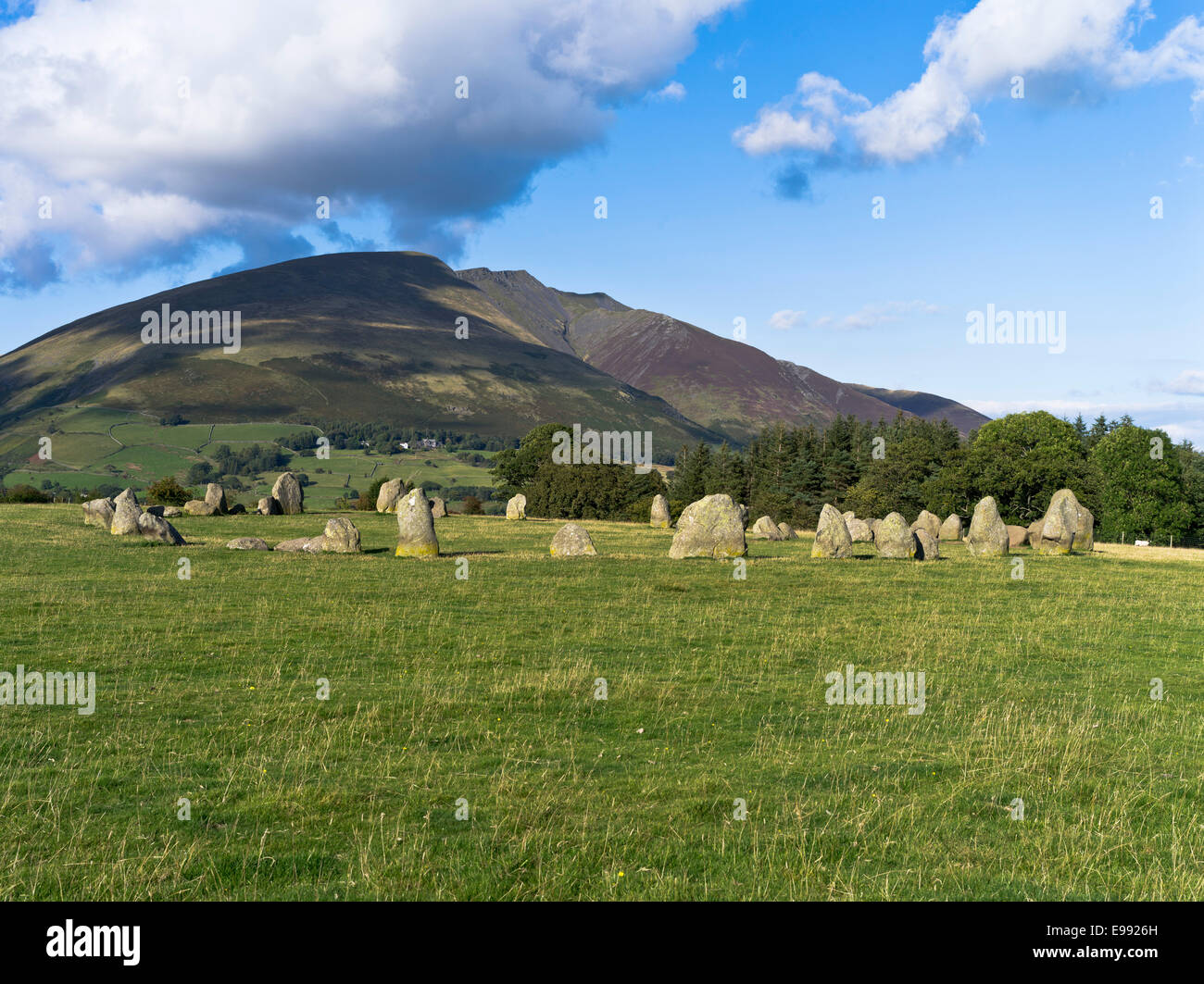 dh Castlerigg Stones KESWICK LAKE DISTRICT Blencathra mountain ...