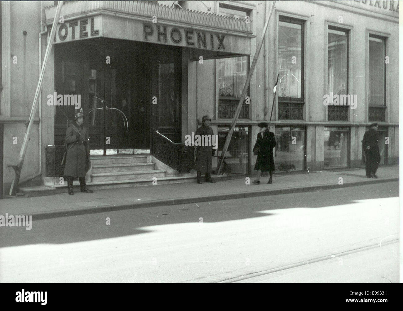 Nazi guards hi-res stock photography and images - Alamy
