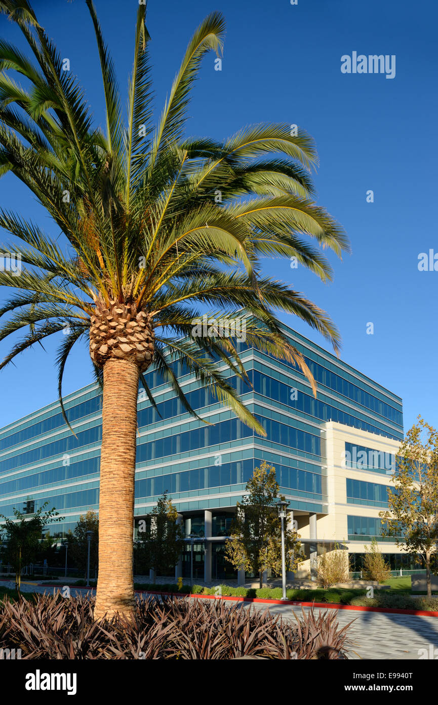 New linkedin headquarters mountain hi-res stock photography and images ...