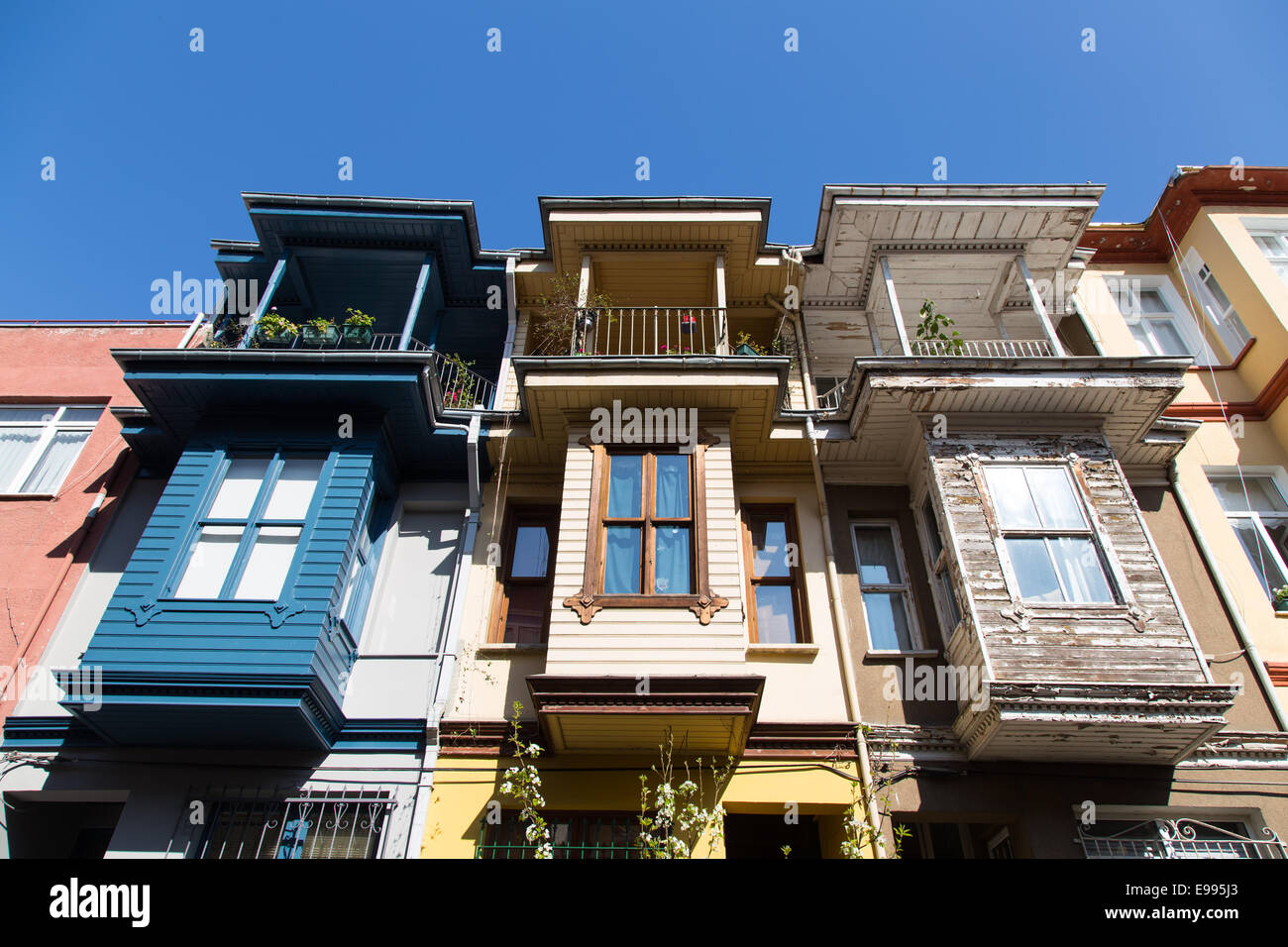 Old buildings in istanbul hi-res stock photography and images - Alamy