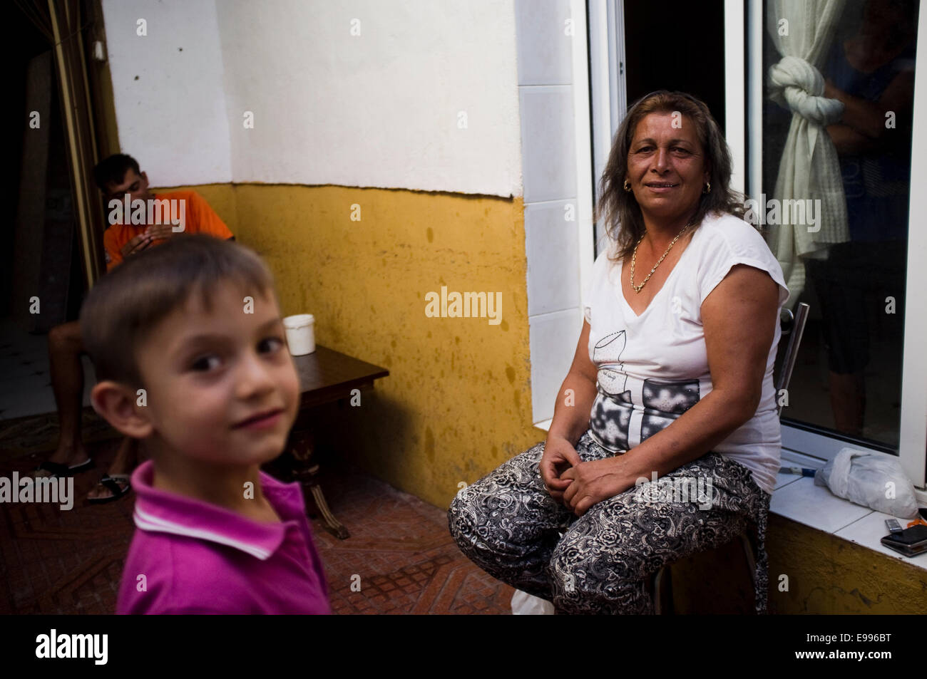 Romania poor hi-res stock photography and images - Alamy