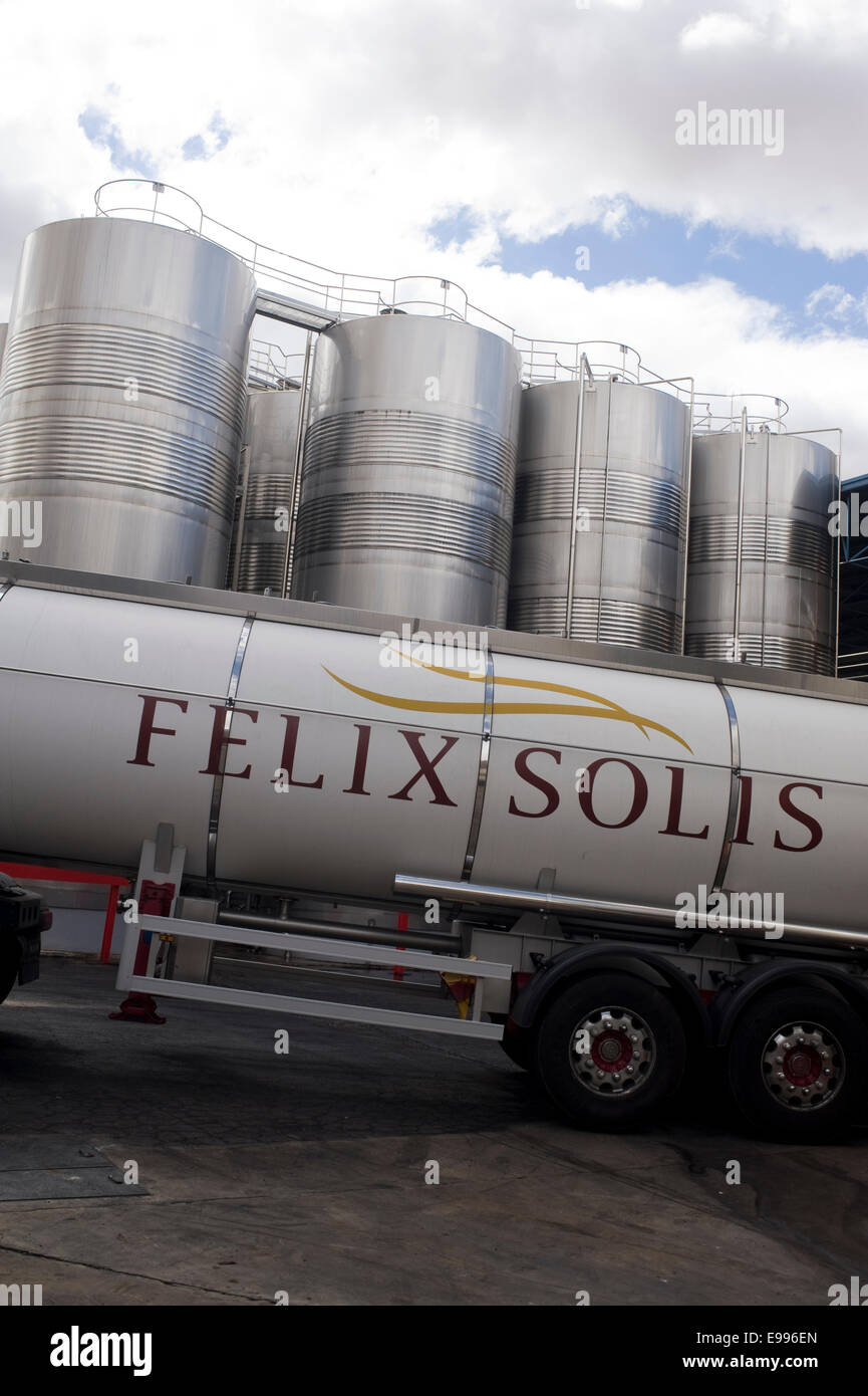 Bodegas Felix Solis, Valdepeñas. bodega wine winery Ciudad Real Castile ...