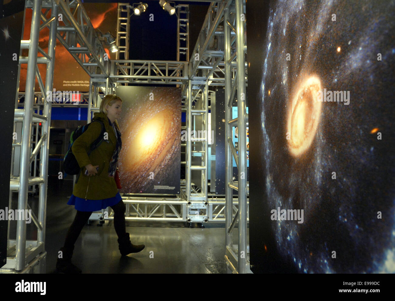 Hubble telescope repair hi-res stock photography and images - Alamy