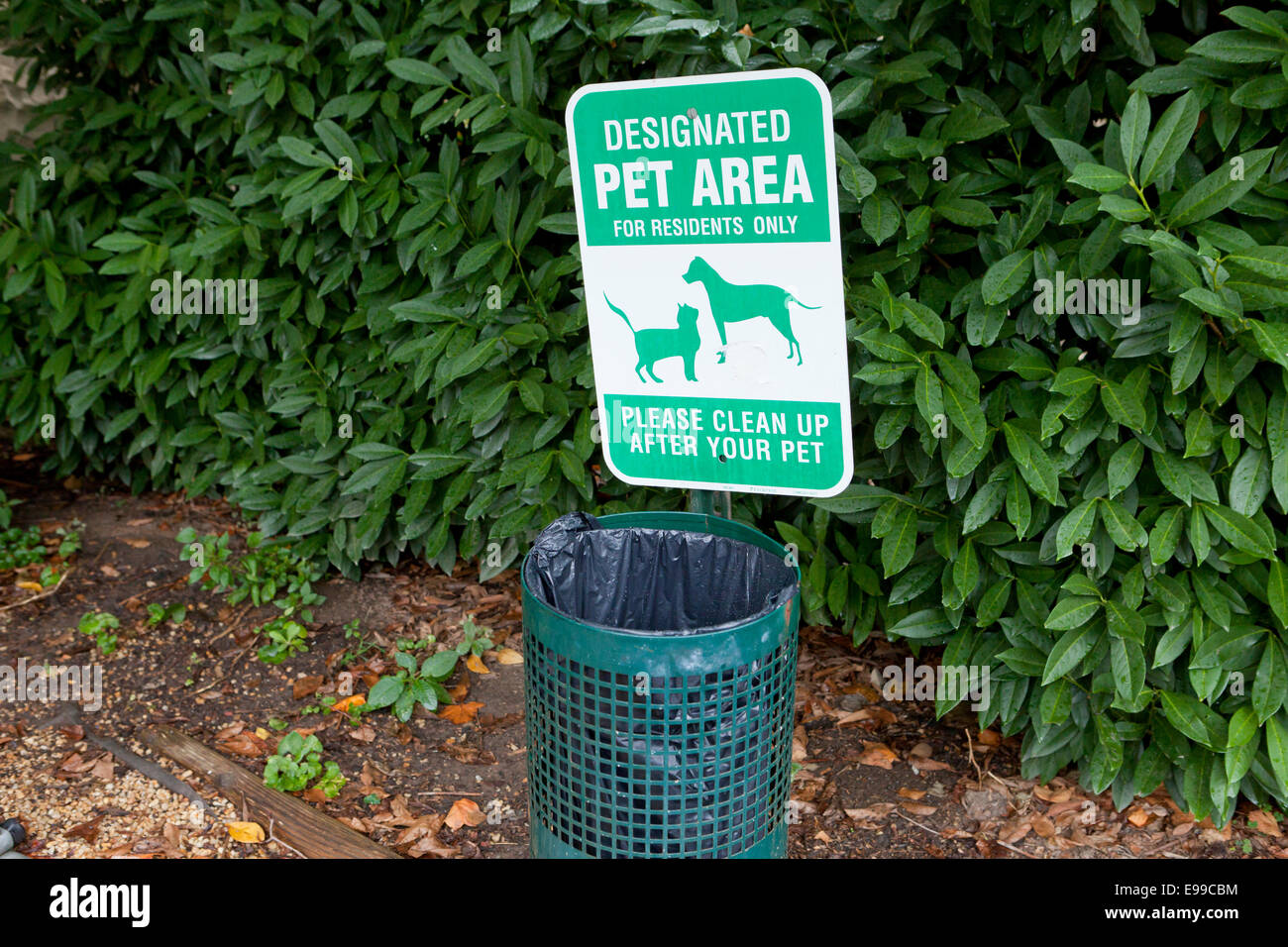 Dog area sign hi-res stock photography and images - Alamy