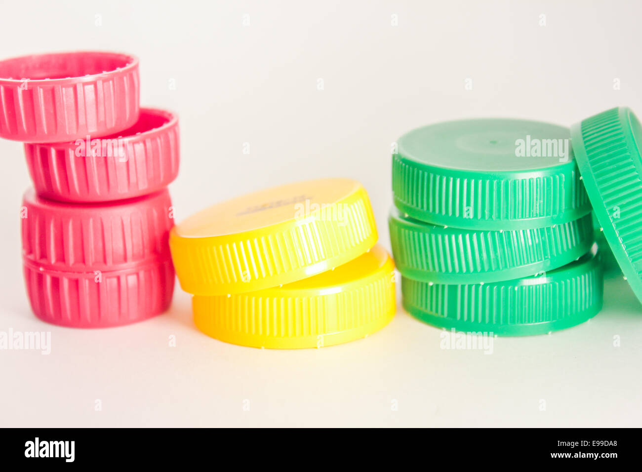 Black plastic bottle caps hi-res stock photography and images - Alamy