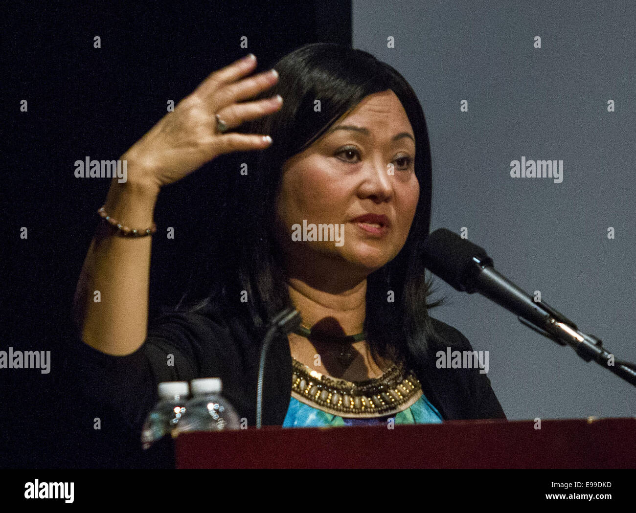 Napalm girl hi-res stock photography and images - Alamy