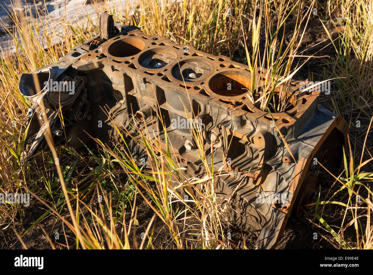 Old engine block hi-res stock photography and images - Alamy