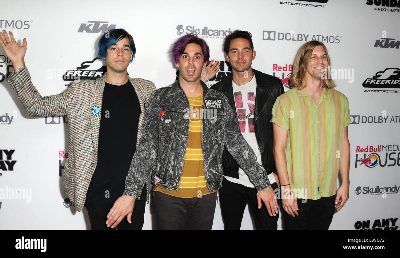 Beat center hi-res stock photography and images - Alamy