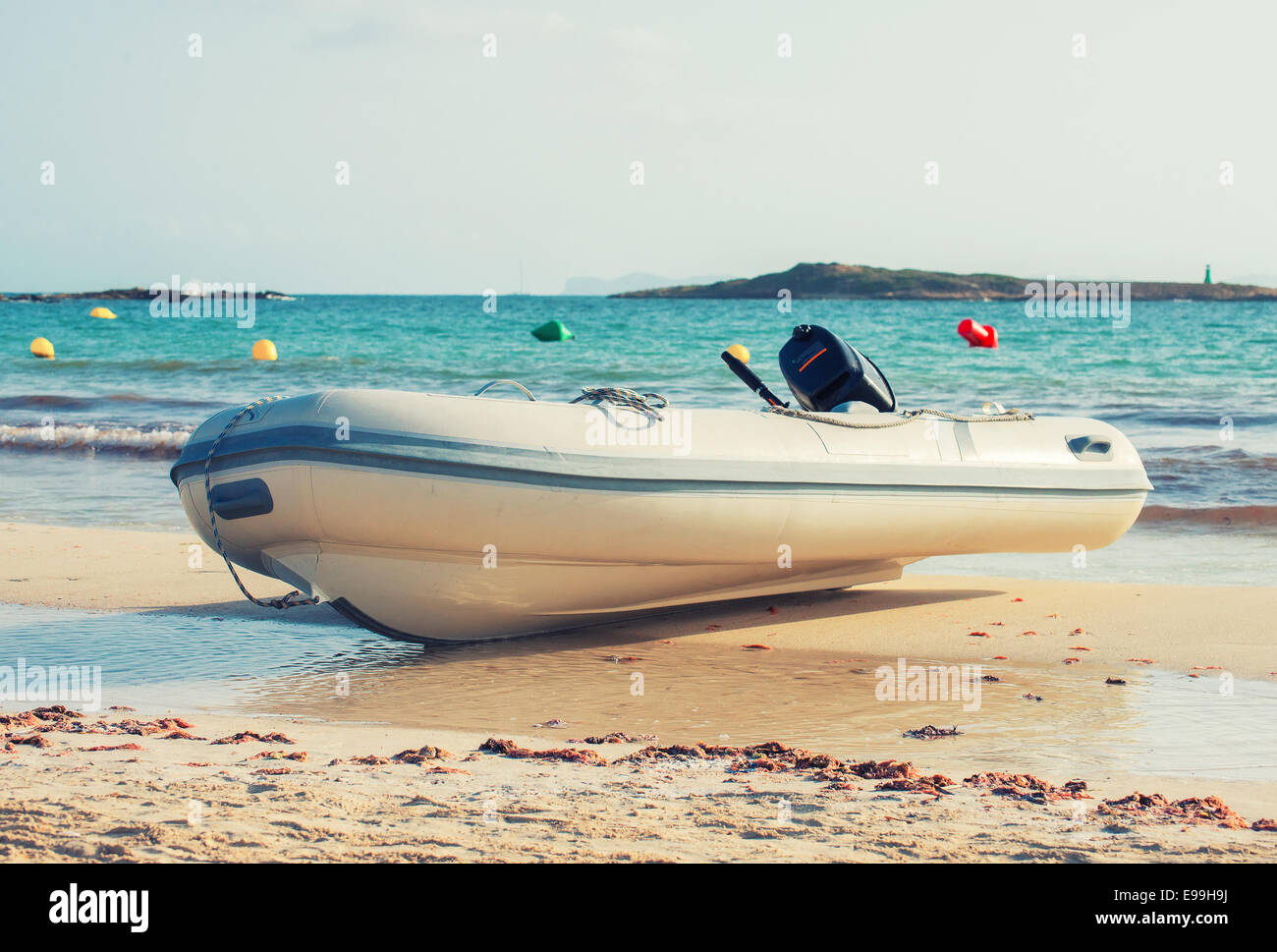 Lifeboat on the beach Stock Photo - Alamy