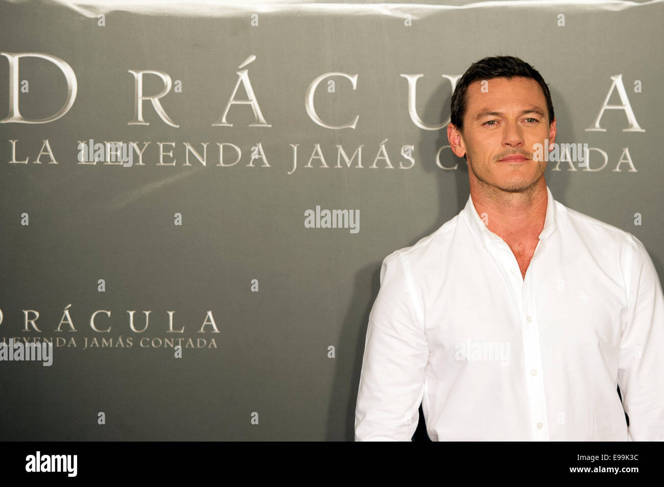 British actor Luke Evans during the phtocall for 'Drácula. La leyenda ...