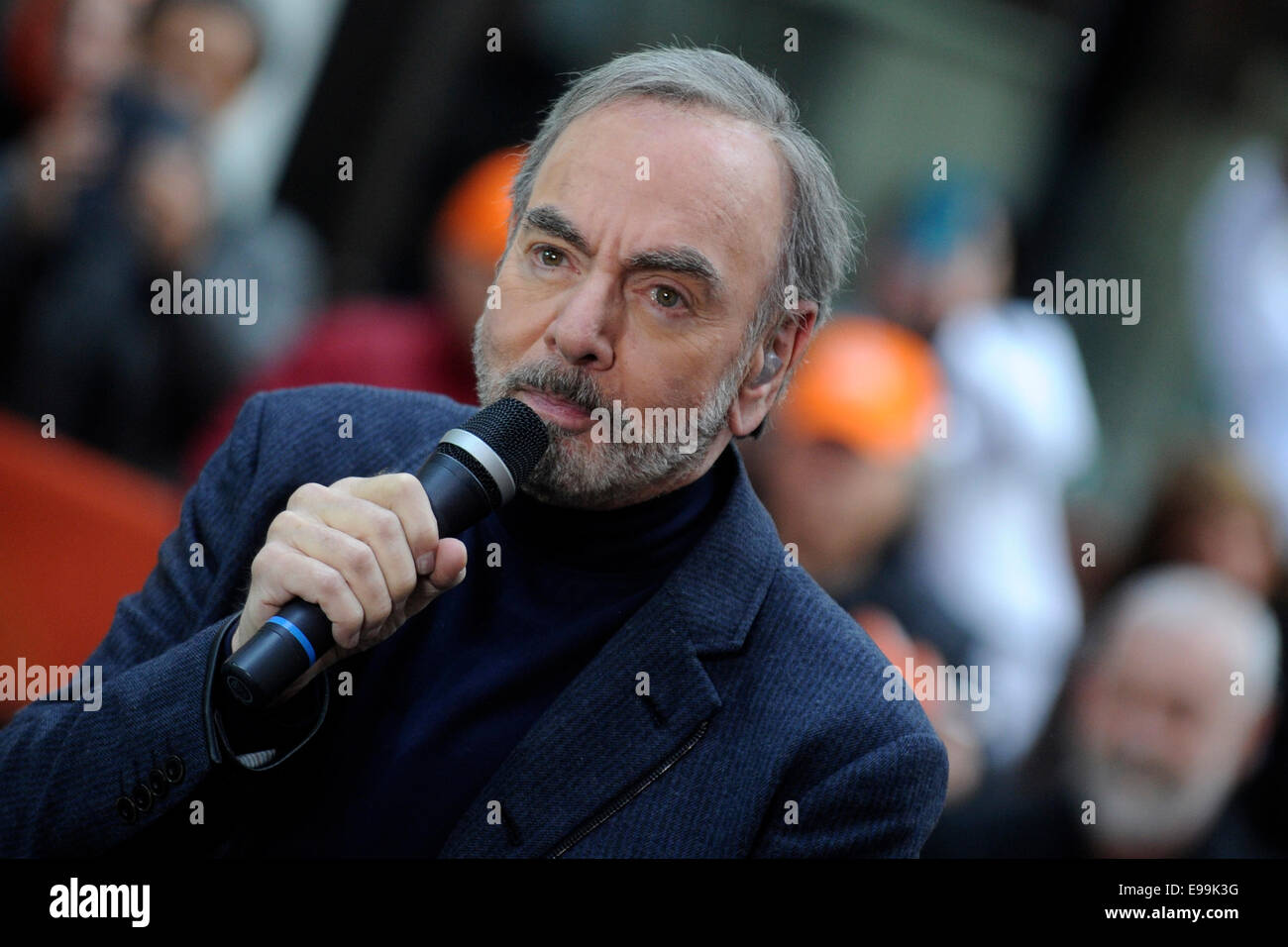 Neil Diamond performs on NBC's 'Today' at Rockefeller Plaza on October ...