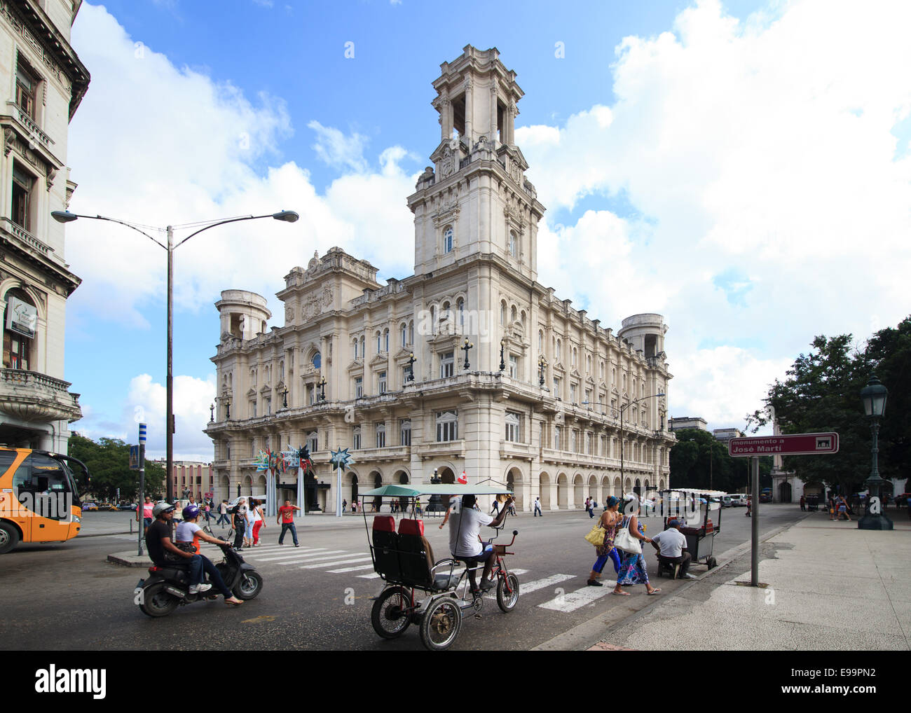 Centro asturiano havana hi-res stock photography and images - Alamy