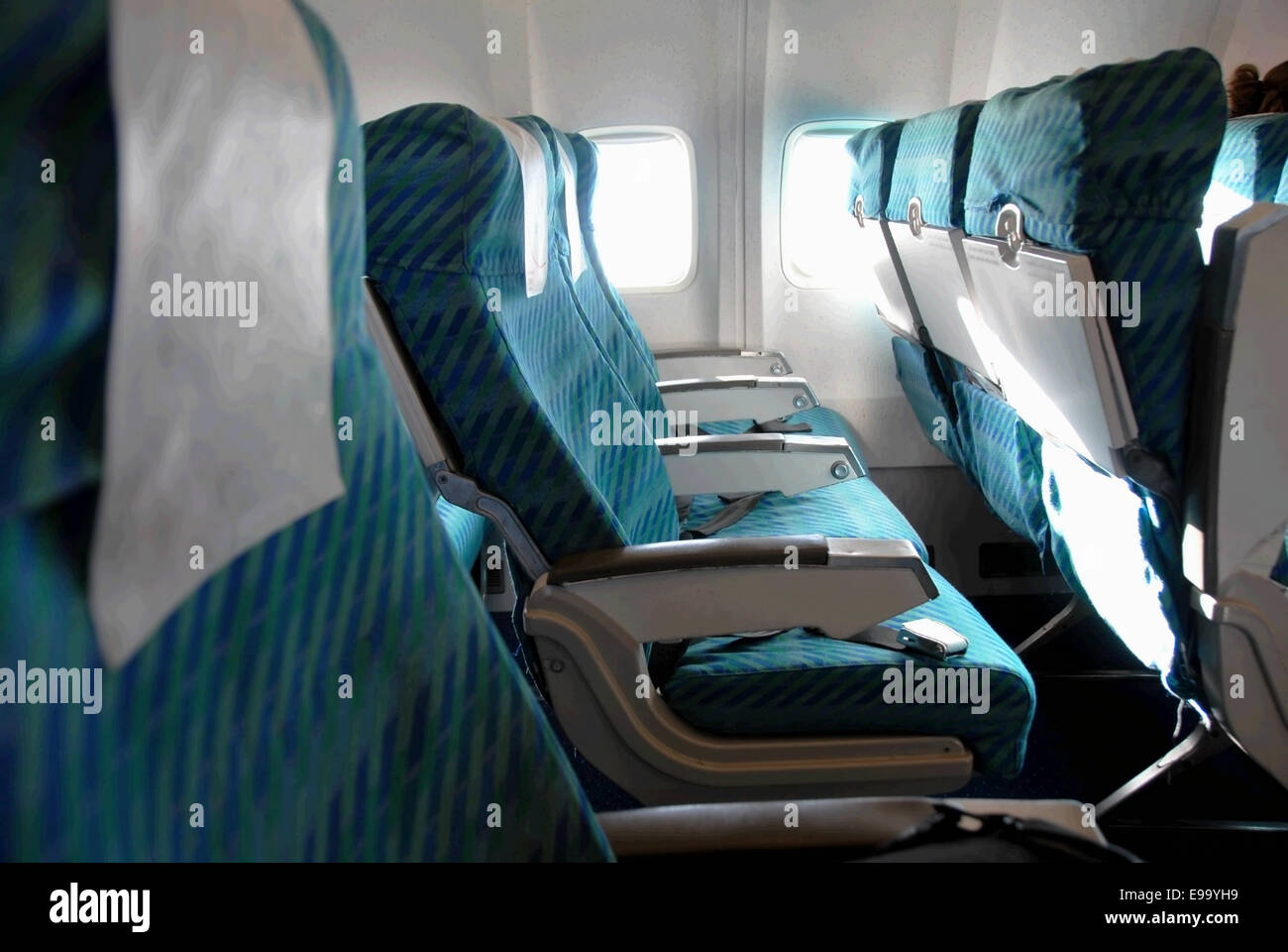 Airplane row hi-res stock photography and images - Alamy