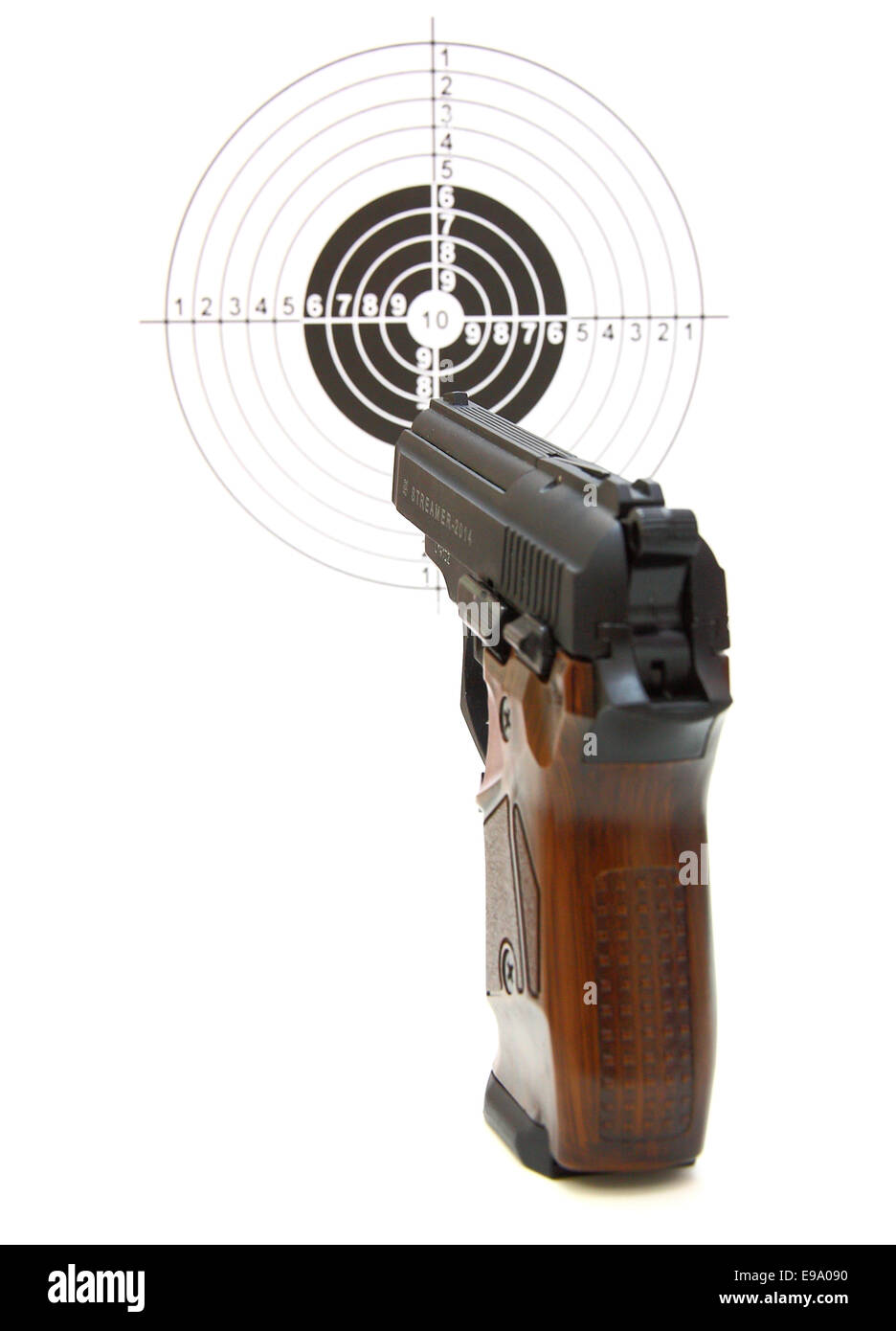 Pistol target hi-res stock photography and images - Alamy