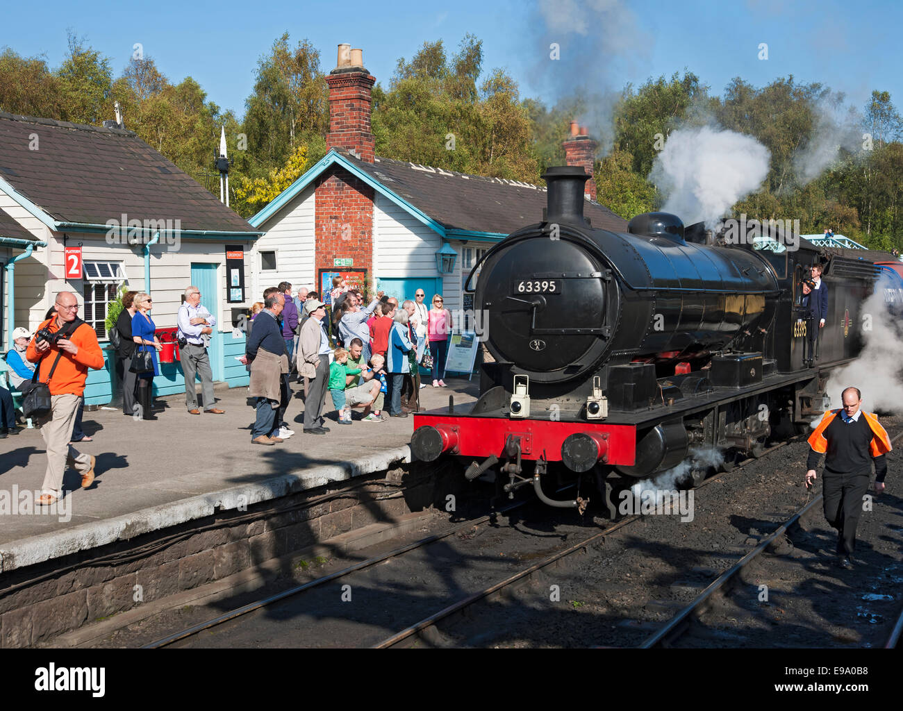 Visitor heritage trains engine train blue sky people hi-res stock ...