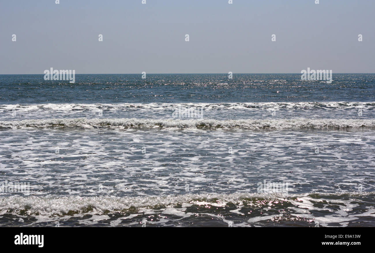 Sunset view pacific ocean waves hi-res stock photography and images - Alamy