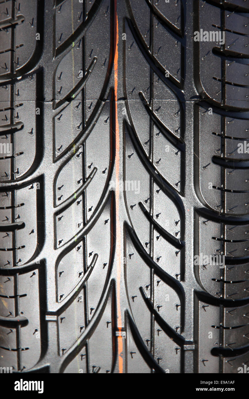 Black tyre tread hi-res stock photography and images - Alamy