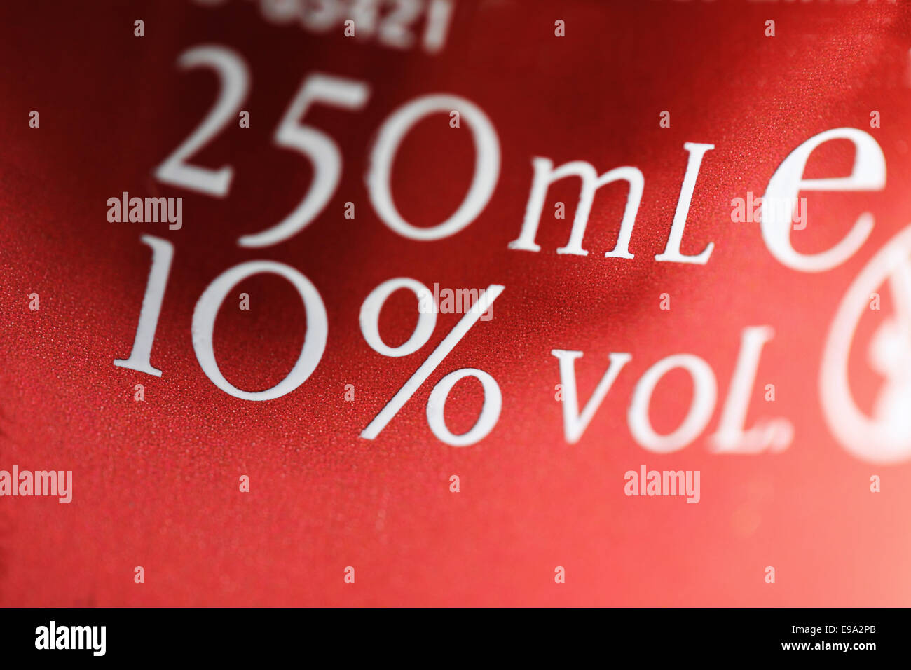 Red can hi-res stock photography and images - Alamy